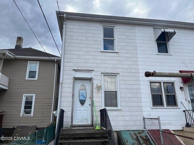 house with 3 bedroom, Kulpmont PA ES88934248
