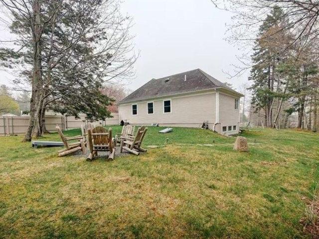 house with 3 bedroom, Lamoine ME ES103968406