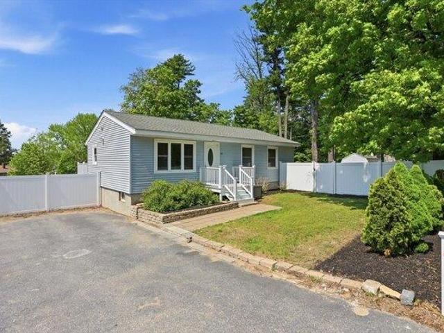 house with 3 bedroom, Lancaster MA DLS102728974