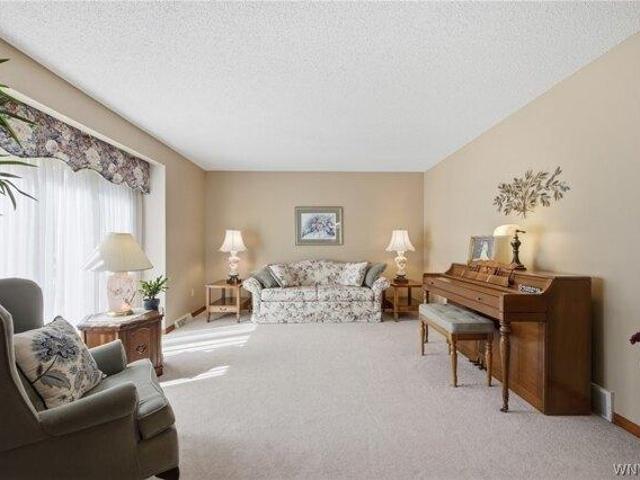 house with 3 bedroom, Lancaster NY ES104904993