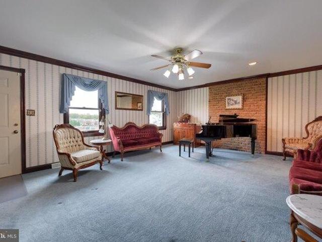 house with 3 bedroom, Lancaster PA ES103621979