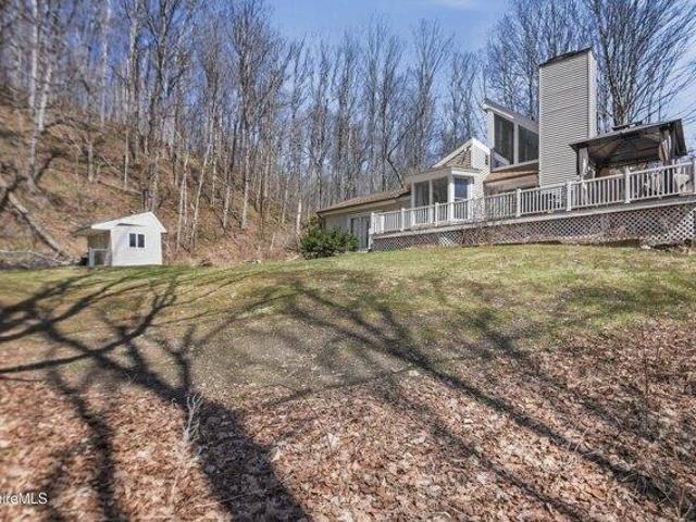 house with 3 bedroom, Lanesborough MA ES103034165
