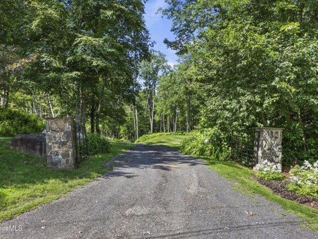 house with 3 bedroom, Lanesborough MA ES105080284