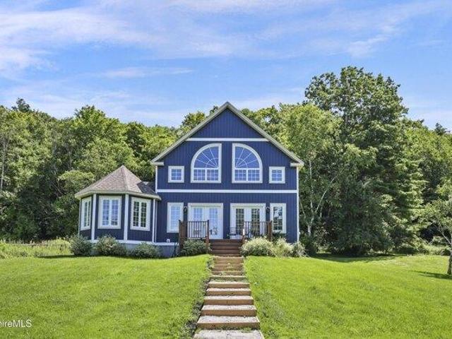 house with 3 bedroom, Lanesborough MA ES105092611