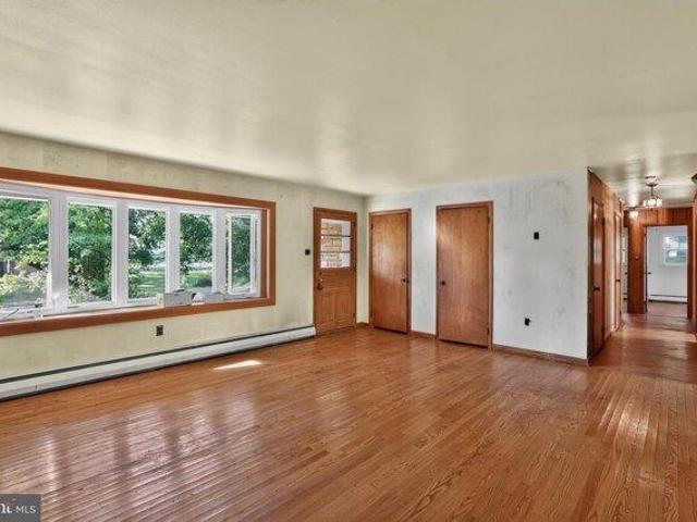 house with 3 bedroom, Langhorne PA ES104907347