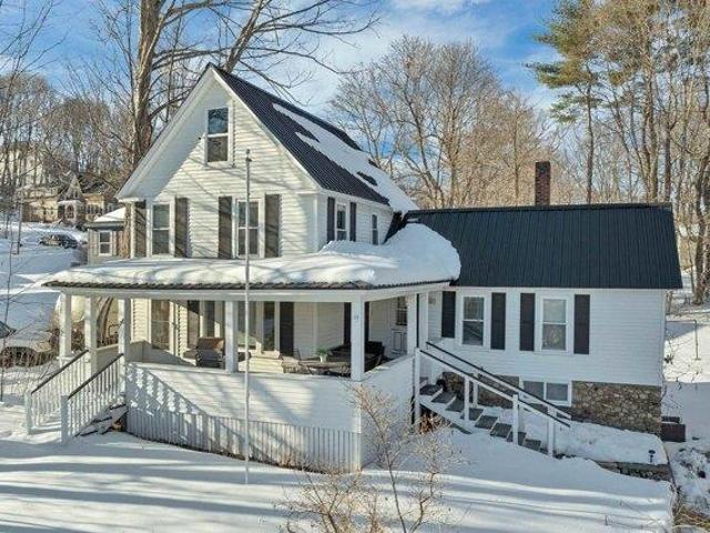 house with 3 bedroom, Laconia NH DLS101856719