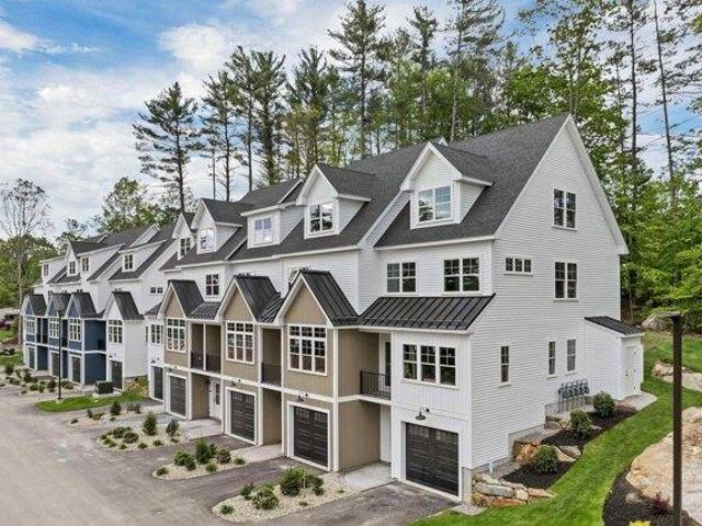 house with 3 bedroom, Laconia NH DLS102280868