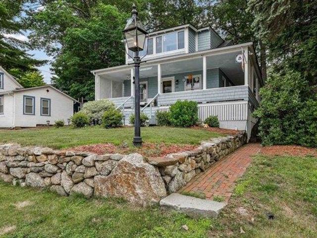 house with 3 bedroom, Laconia NH DS104328860