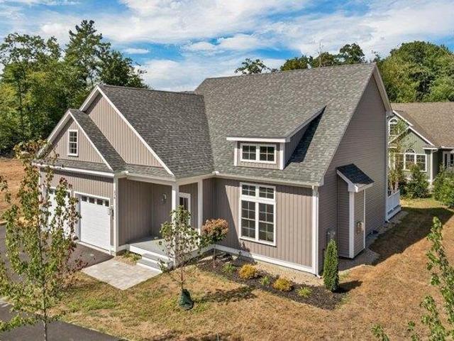 house with 3 bedroom, Laconia NH DS102119019