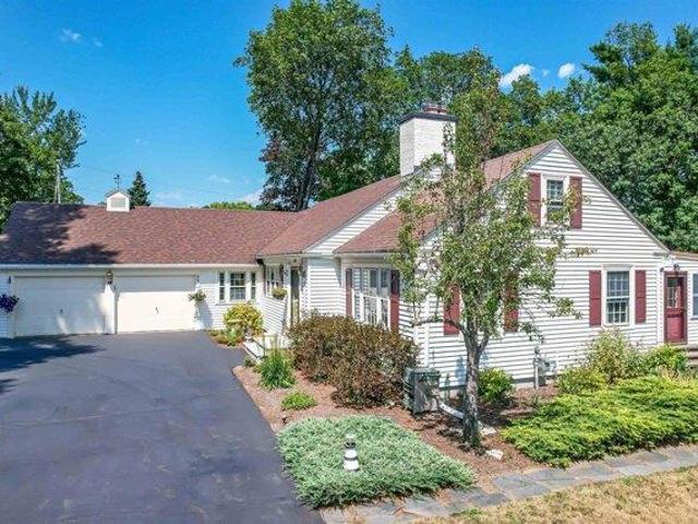 house with 3 bedroom, Laconia NH DS102671065