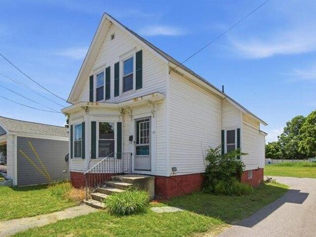 house with 3 bedroom, Laconia NH DS103887317