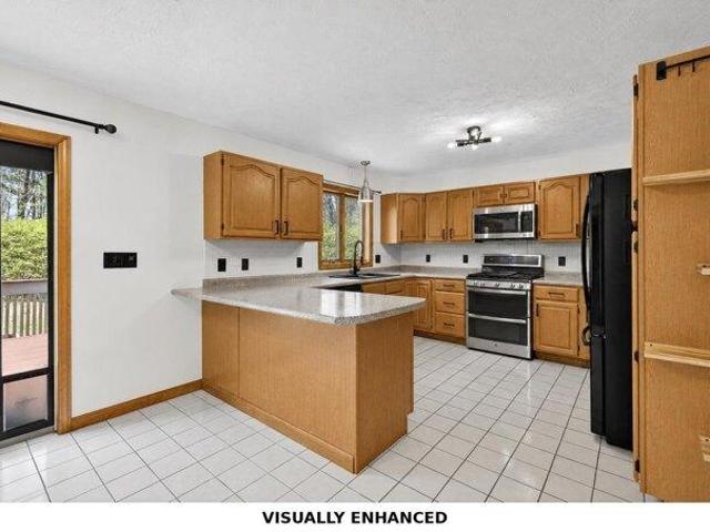house with 3 bedroom, Laconia NH ES104009646
