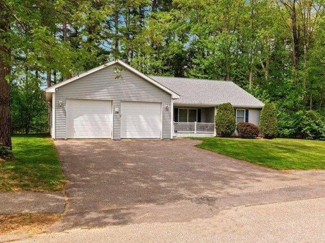 house with 3 bedroom, Laconia NH ES104043042