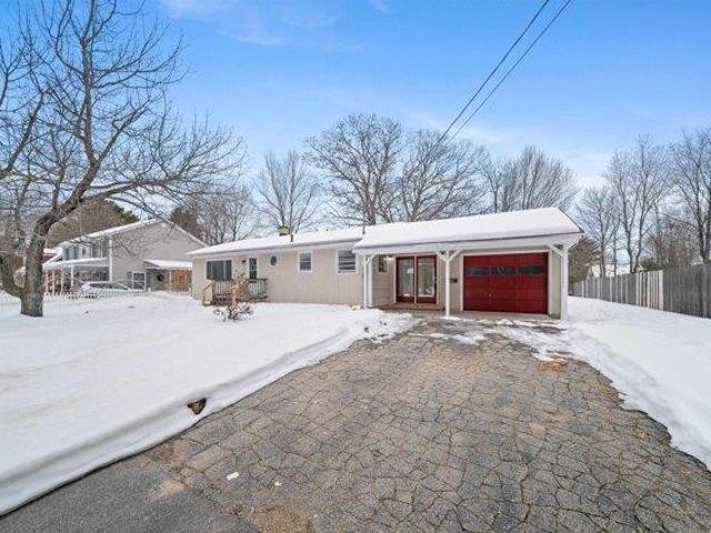 house with 3 bedroom, Laconia NH ES104075852