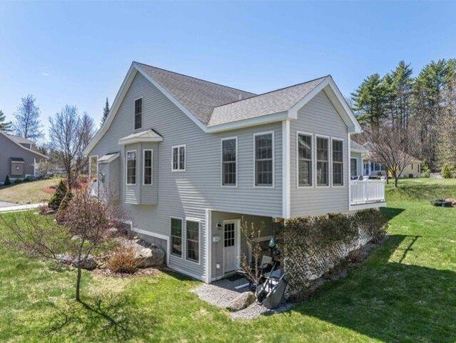 house with 3 bedroom, Laconia NH ES104444036