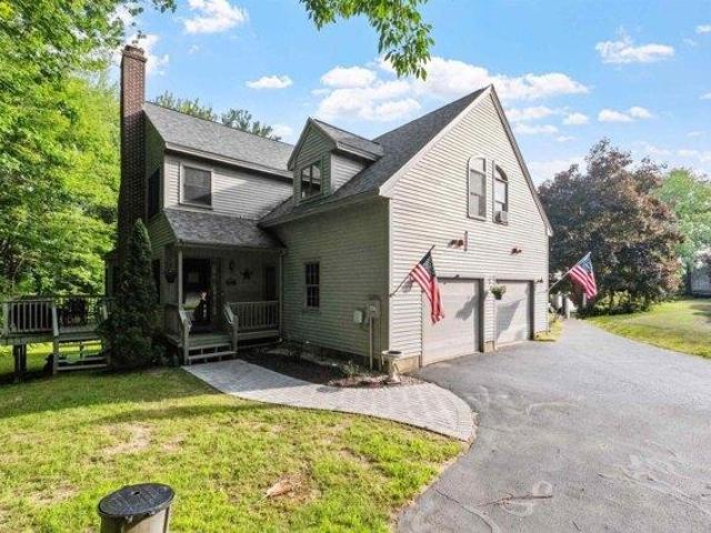 house with 3 bedroom, Laconia NH ES104511014
