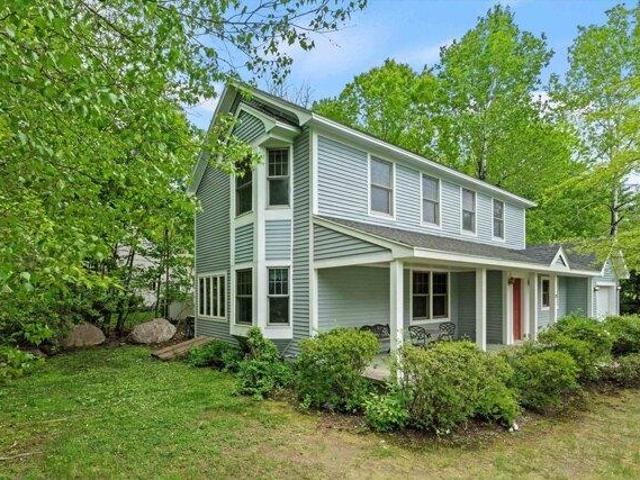 house with 3 bedroom, Laconia NH ES103223073