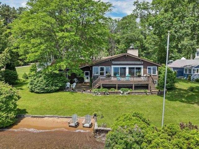 house with 3 bedroom, Laconia NH ES103251250