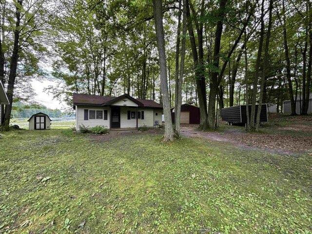 house with 3 bedroom, Lake MI DS89064149
