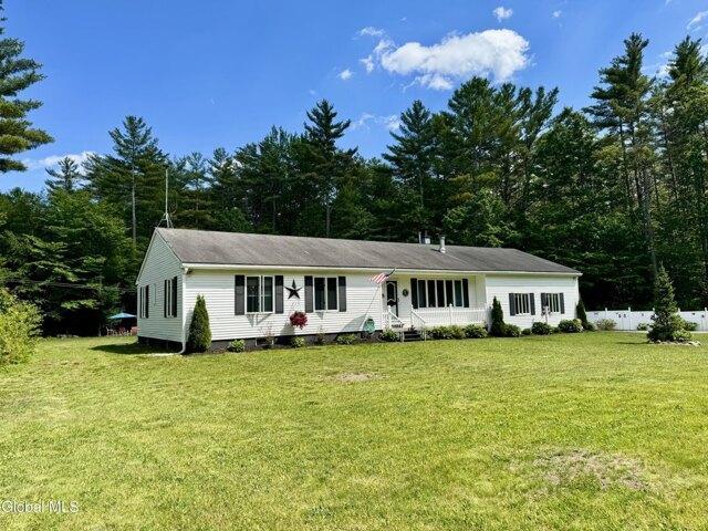 house with 3 bedroom, Lake Luzerne NY DS103624139