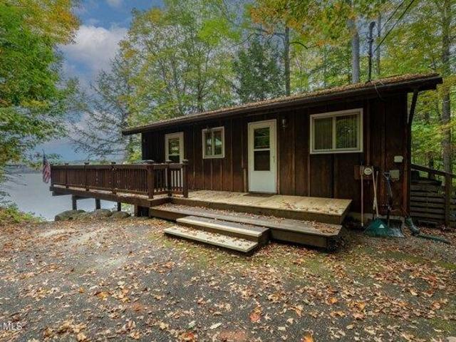 house with 3 bedroom, Lake Pleasant NY DS103620211