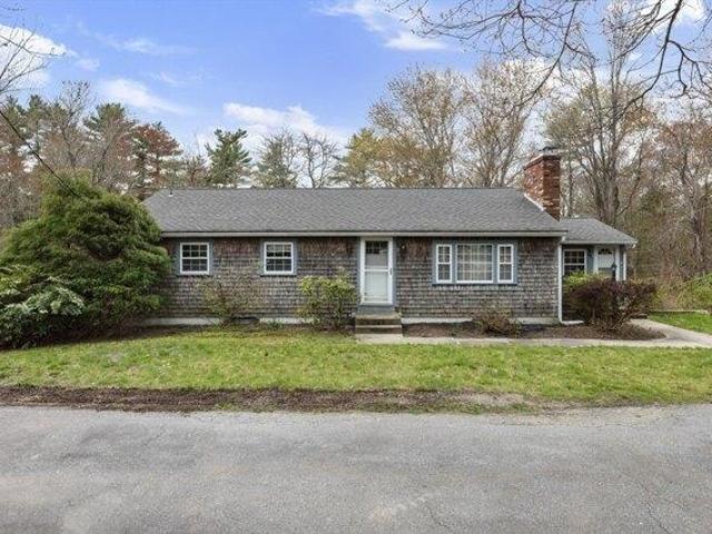 house with 3 bedroom, Lakeville MA DLS102218379