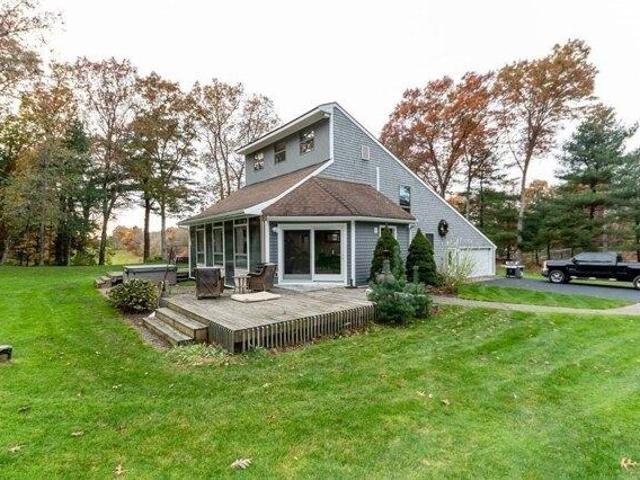 house with 3 bedroom, Lakeville MA DS103071808