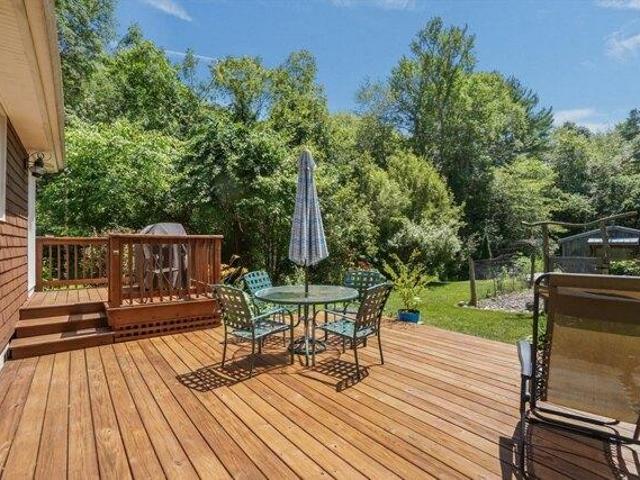 house with 3 bedroom, Lakeville MA ES104443892