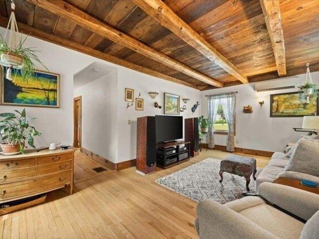 house with 3 bedroom, Lakeville MA ES105080410