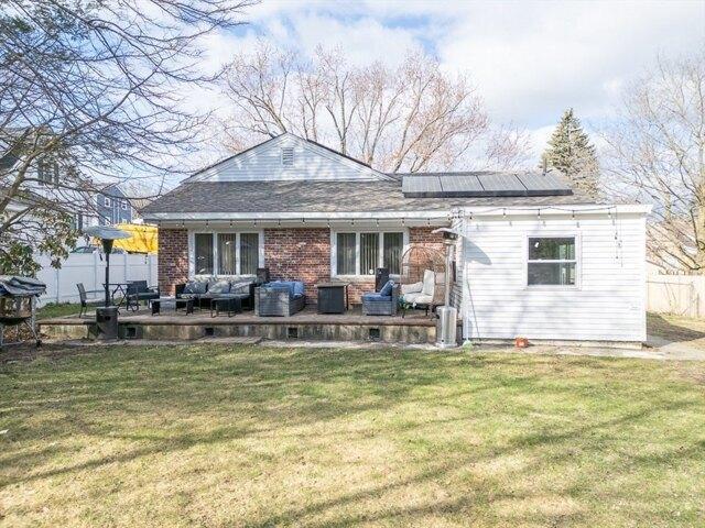 house with 3 bedroom, Lawrence MA DLS101707318