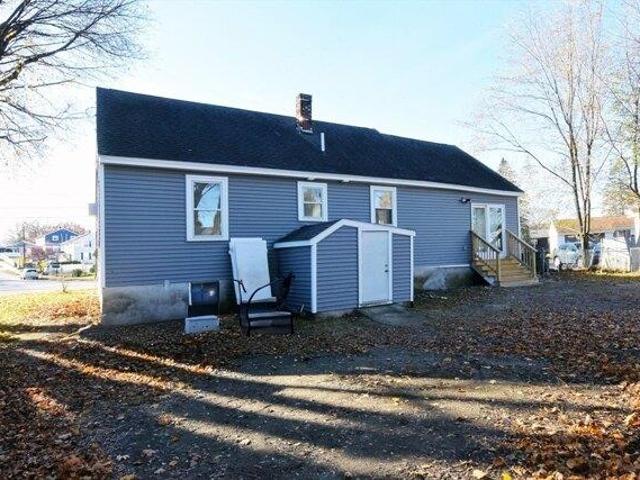house with 3 bedroom, Lawrence MA ES102962298