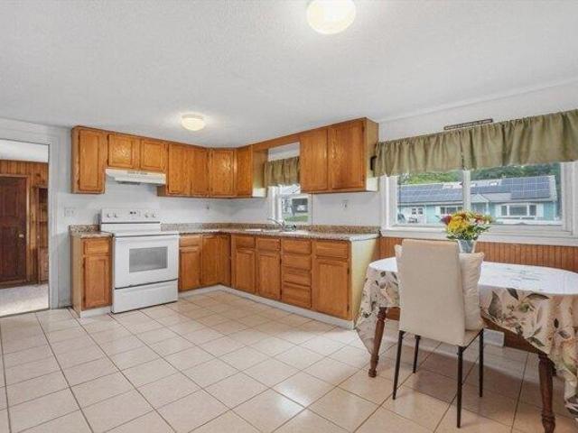 house with 3 bedroom, Lawrence MA ES103774151