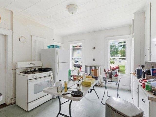 house with 3 bedroom, Lawrence MA ES104567799