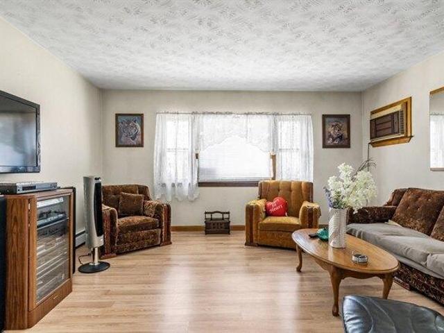 house with 3 bedroom, Lawrence MA ES104833677