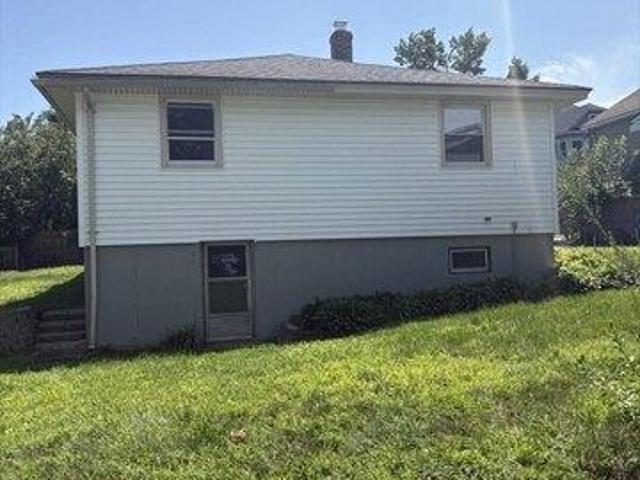 house with 3 bedroom, Lawrence MA ES105081241