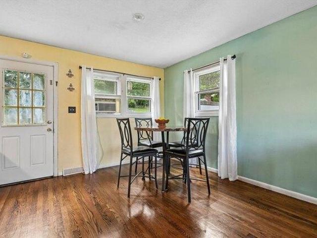 house with 3 bedroom, Lawrence MA ES105191307