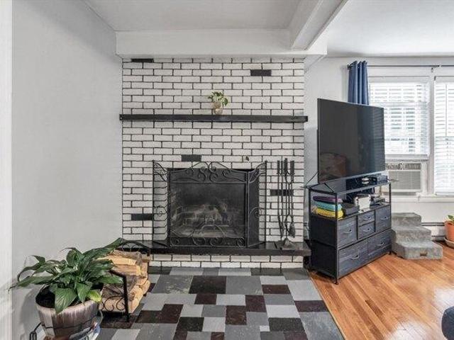 house with 3 bedroom, Lawrence MA ES105207683