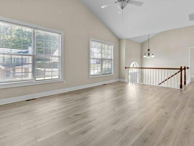 house with 3 bedroom, Lawrenceville GA ES89050093