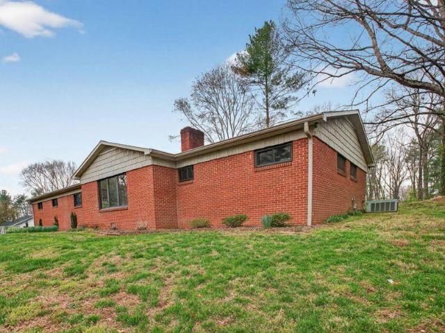 house with 3 bedroom, Lenoir NC DLS100973620