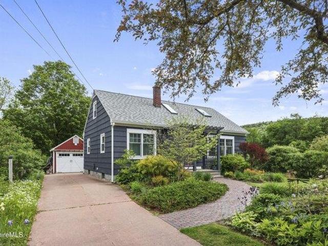 house with 3 bedroom, Lenox MA DS103247707