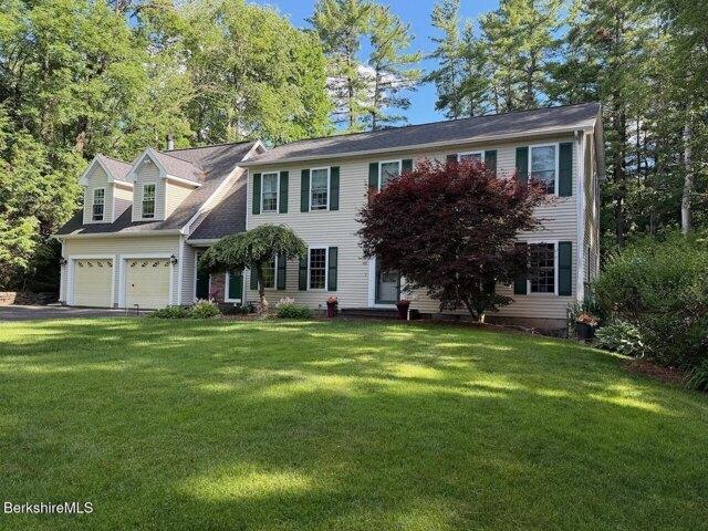 house with 3 bedroom, Lenox MA DS103709748