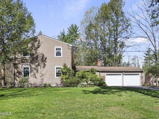 house with 3 bedroom, Lenox MA ES102824477
