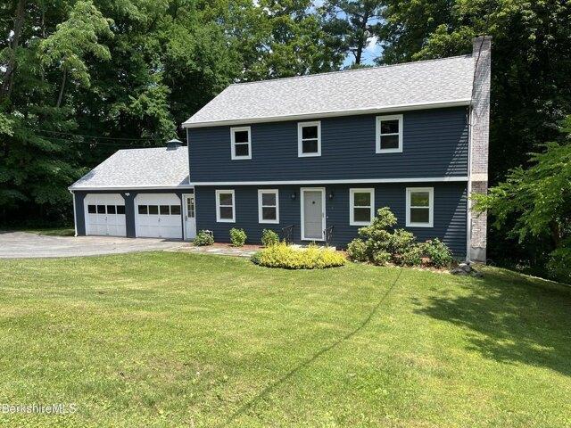 house with 3 bedroom, Lenox MA ES105041524