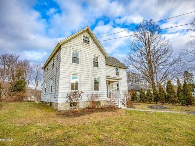 house with 3 bedroom, Lenox MA ES105124773