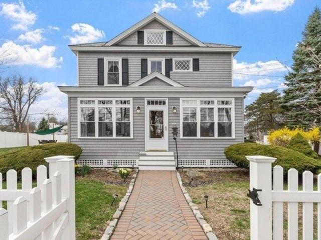 house with 3 bedroom, Leominster MA DLS102478119