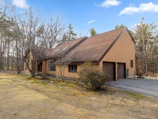house with 3 bedroom, Leominster MA DLS102922295