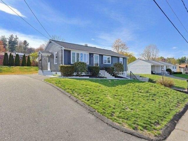house with 3 bedroom, Leominster MA DS102475815