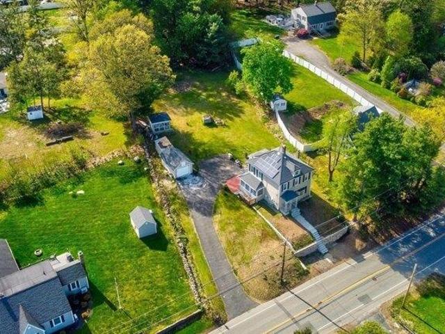 house with 3 bedroom, Leominster MA DS102635168