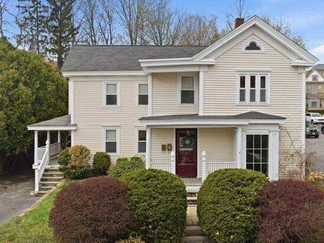 house with 3 bedroom, Leominster MA DS102860566