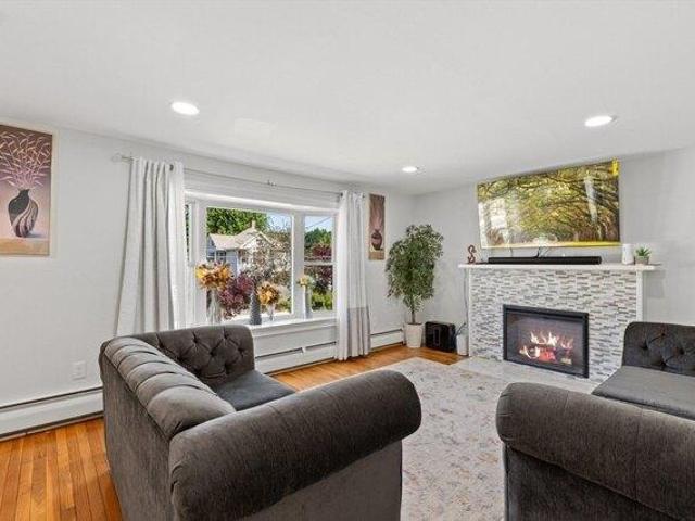 house with 3 bedroom, Leominster MA DS103128004